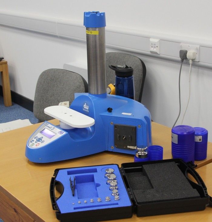 New Calibration Service for Non-Automatic Weighing Machines